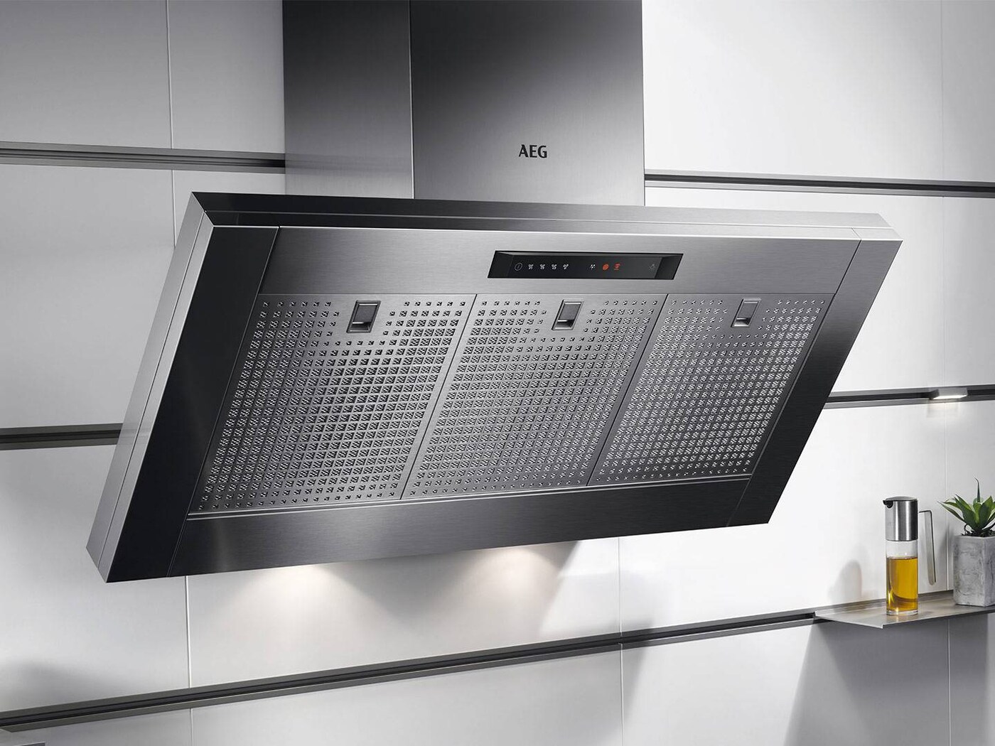 Cooker hood buying guide – choose the right appliance for you | AEG | AEG